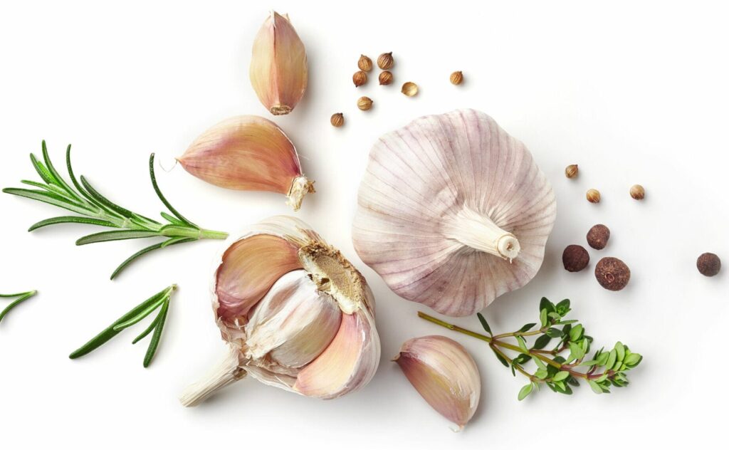 Beneficios del ajo crudo: una opción saludable para aprovechar ...