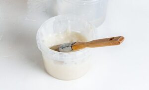 Cómo se hace el engrudo para pegar en manualidades - Ecologia Cotidiana
